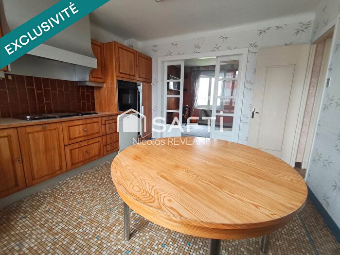 Maison à vendre - Les Trois-Domaines - 8 pièces - 6 chambres