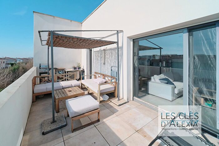 Appartement à vendre - Saint-Priest, Revaison - 3 pièces - 2 chambres