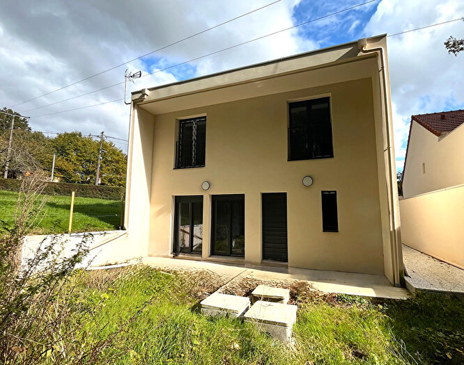 Maison à vendre - La Ferté-sous-Jouarre - 5 pièces - 4 chambres