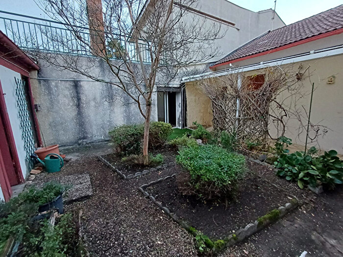 Maison à vendre - La Tremblade - 8 pièces - 3 chambres