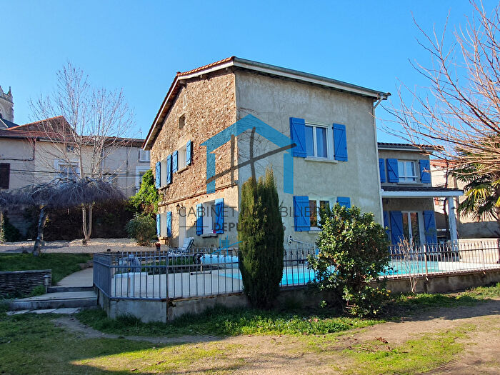 Maison à vendre - Saint-Martin-la-Plaine - 6 pièces - 4 chambres