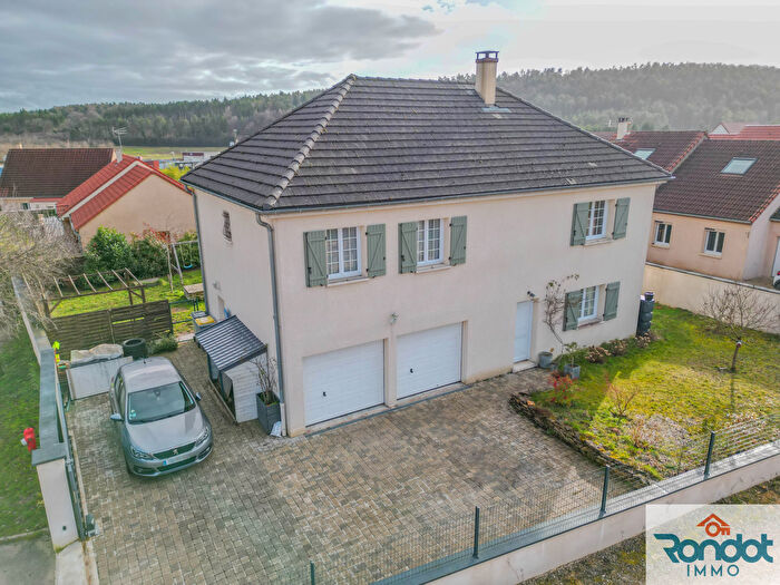 Maison à vendre - Selongey - 5 pièces - 4 chambres