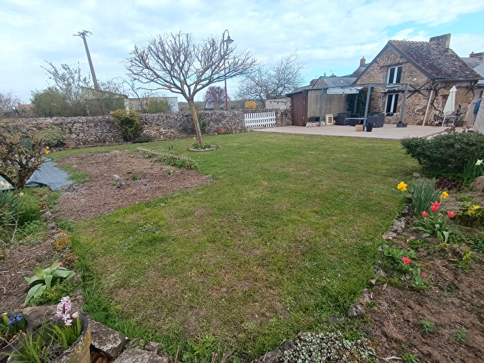 Maison à vendre - Chemiré-en-Charnie - 5 pièces - 4 chambres