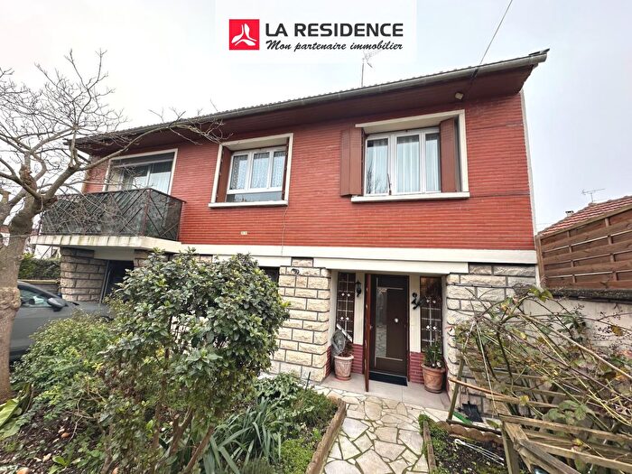 Maison à vendre - Stains - 6 pièces - 4 chambres