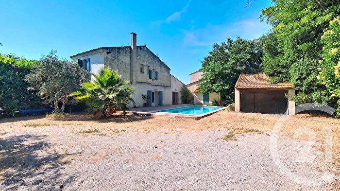Maison 5 pièces à Saint-Martin-de-Crau, à vendre