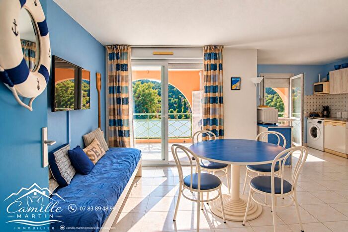 Appartement 2 pièces à Saint-Raphaël, Centre-ville, à vendre