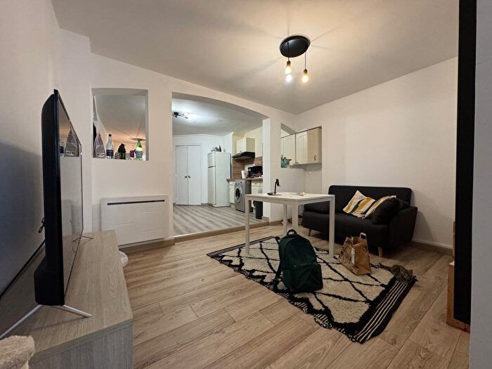 Appartement à louer - Amiens -La Vallée - 2 pièces - 1 chambre