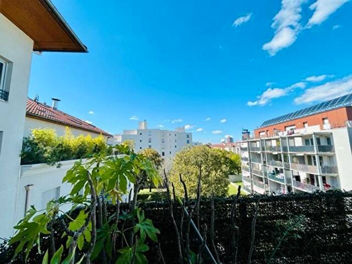 Sans Souci-Dauphiné, Lyon ème arrondissement - Appartement 3 pièces à louer