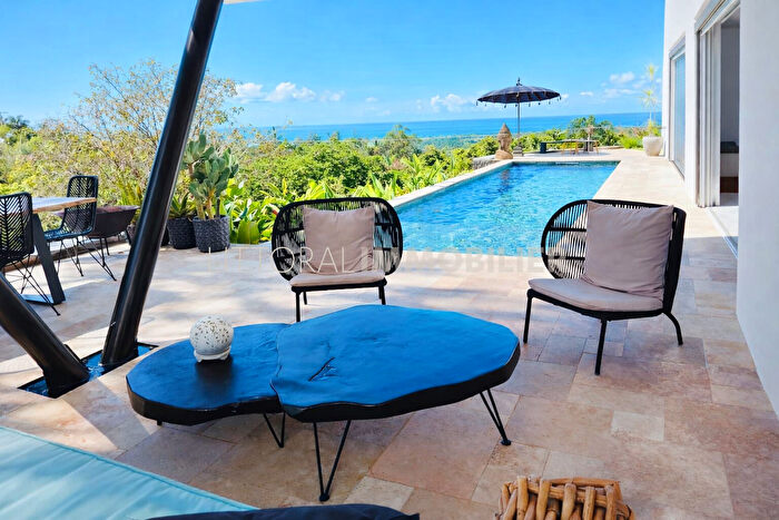 Maison à vendre - Létang-Salé, Centre-ville, Ravine Sheunon - 5 pièces - 3 chambres