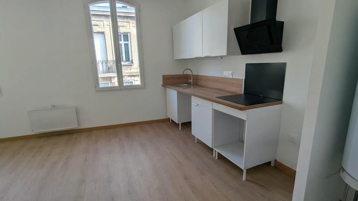 Appartement 3 pièces à Bordeaux, Nansouty, à louer