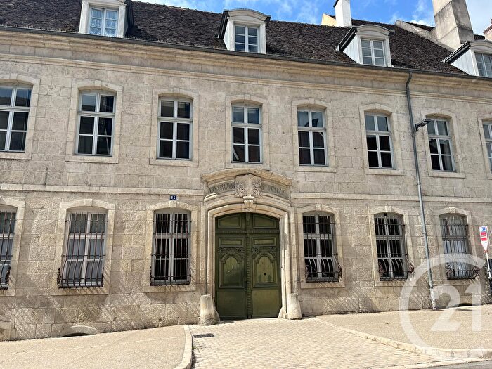 Appartement à louer - Dole, Vieille ville, Petite Venise - 2 pièces - 1 chambre