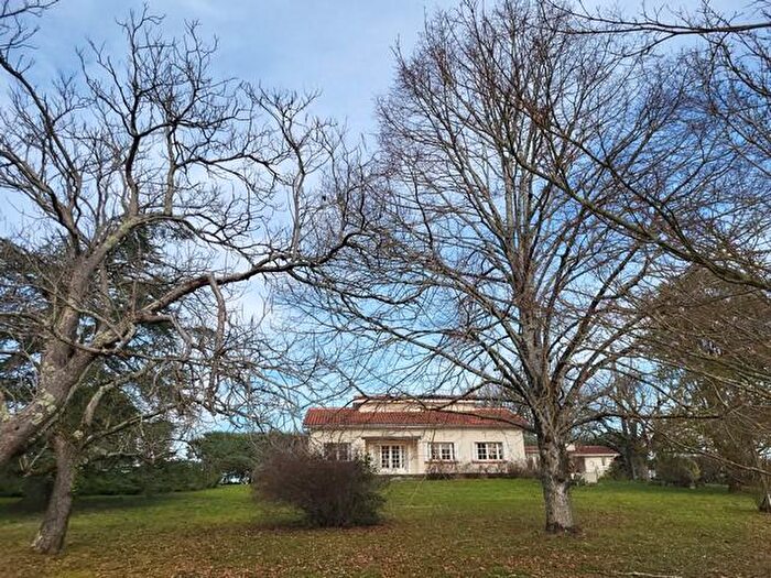 Maison à vendre - Condom - 7 pièces - 4 chambres