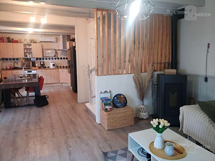 Saint-Caradec-Trégomel : Maison 5 pièces à vendre