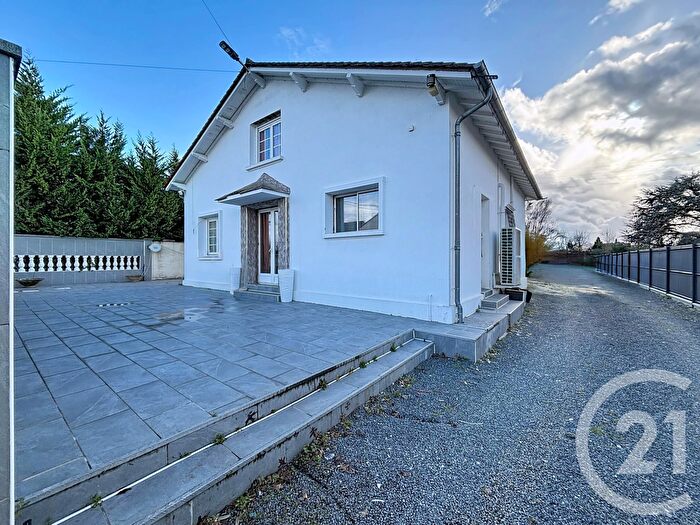 Maison à vendre - Montpon-Ménestérol - 6 pièces - 3 chambres