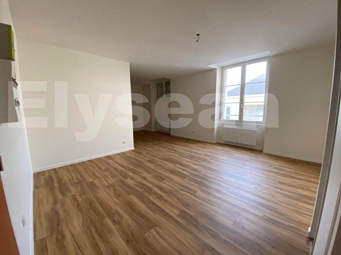 Bourgogne-Pasteur, Orléans : Appartement 2 pièces à louer