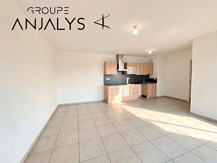 Appartement 3 pièces à louer à Oullins, Centre-ville