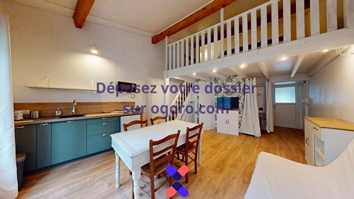 Maison à louer - Le Bourg-Le Vieux Bourg, Lormont - 2 pièces - 1 chambre