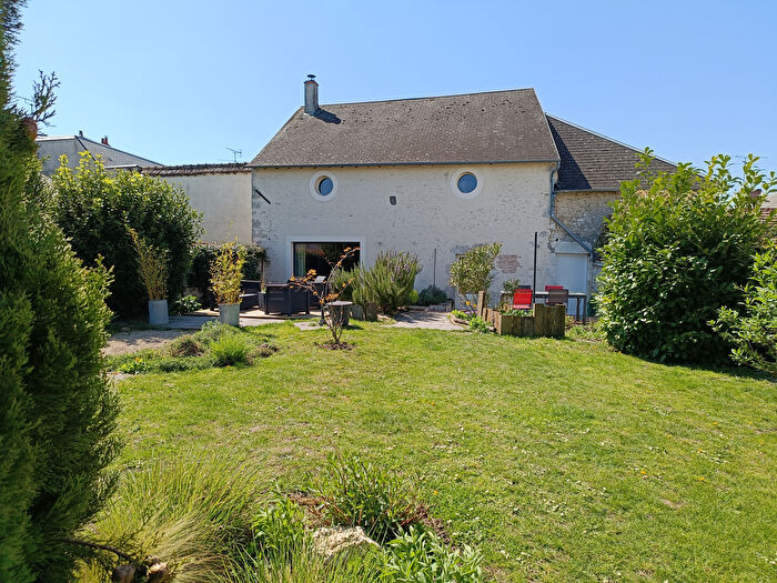 Maison à vendre - Saint-Ay - 5 pièces - 3 chambres