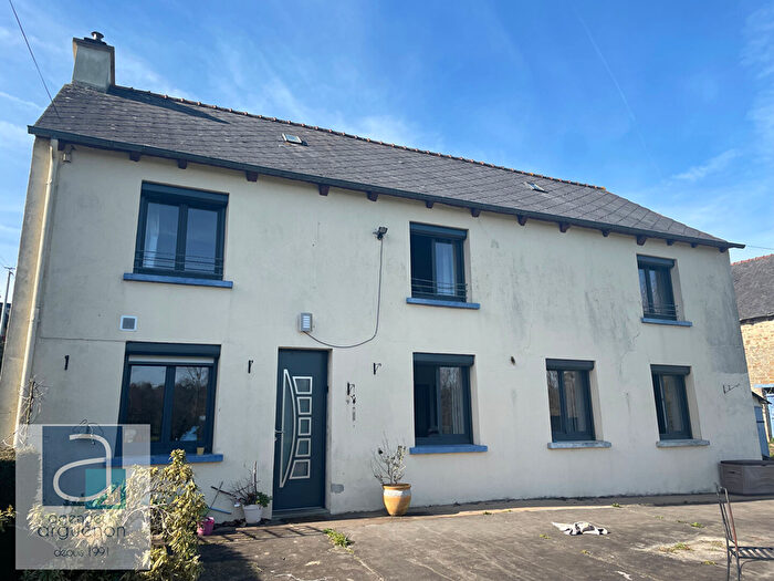 Maison à vendre - Éréac - 5 pièces - 4 chambres