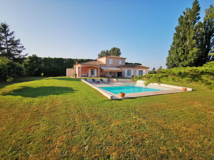 Roquemaure : Maison 6 pièces à vendre