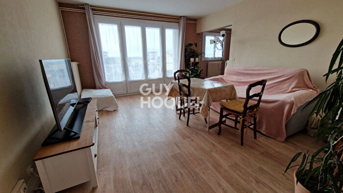 Appartement à vendre - Lucé, Centre-ville - 4 pièces - 2 chambres