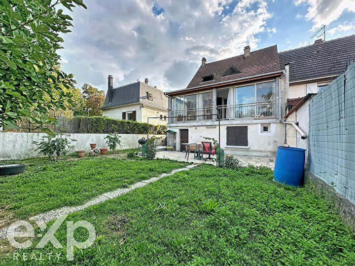 Maison 7 pièces à vendre - Saint-Denis, Floréal, Saussaie, Courtille