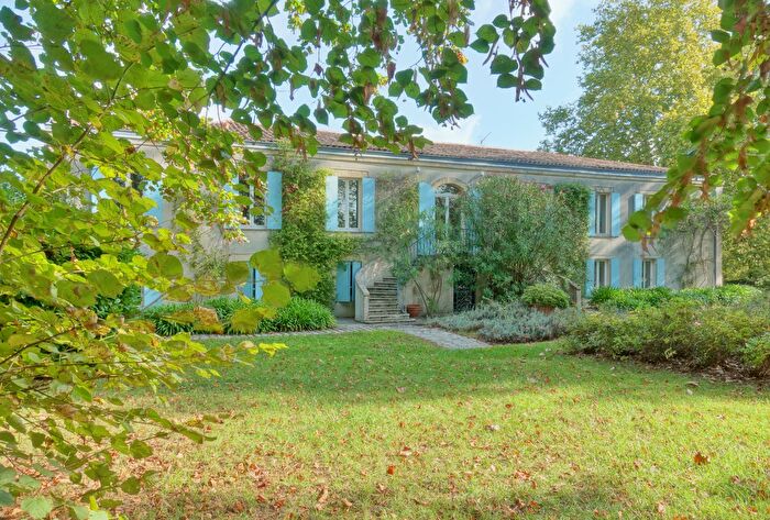 Maison à vendre - Yvrac - 14 pièces - 7 chambres