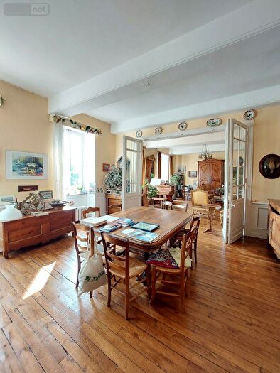 Maison 10 pièces à Quartiers Centre, Centre-ville, à vendre
