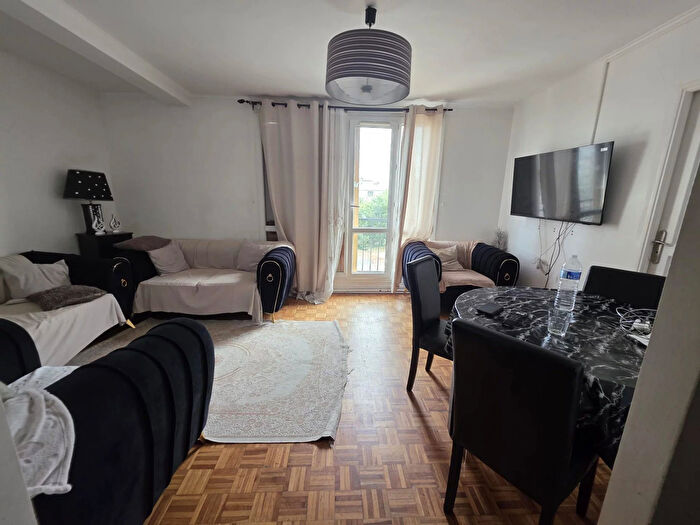 Appartement à vendre - Choisy-le-Roi, Centre-ville, Parc Prairie, Hautes Bornes - 3 pièces - 2 chambres