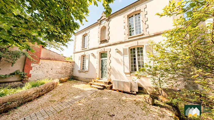 Prasville - Maison 7 pièces à vendre