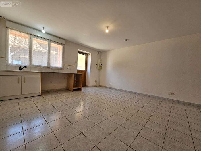 Appartement 2 pièces à Viré, à louer