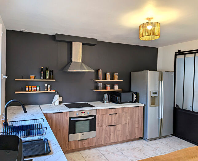 Maison à vendre - Saint-Martin-de-Londres - 6 pièces - 3 chambres