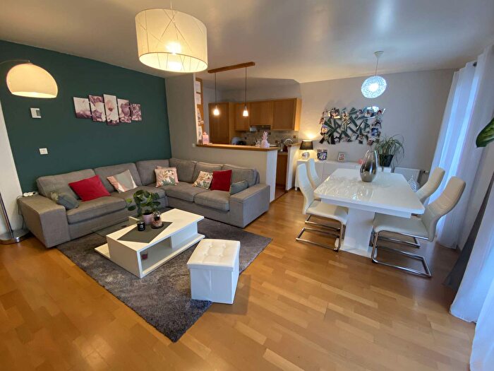 Appartement à vendre - Livry-Gargan, Nord - 3 pièces - 2 chambres