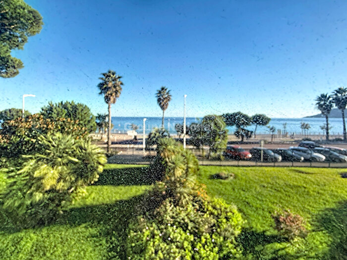 Appartement à vendre - Cannes, Bocca Sud - 1 pièce