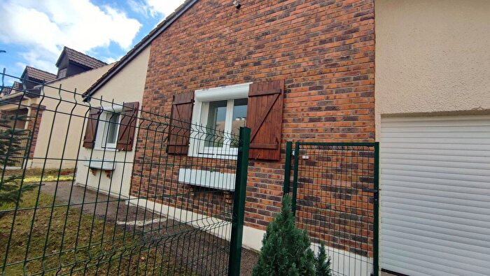 Maison à louer - Sud Epone, Épône - 4 pièces - 3 chambres