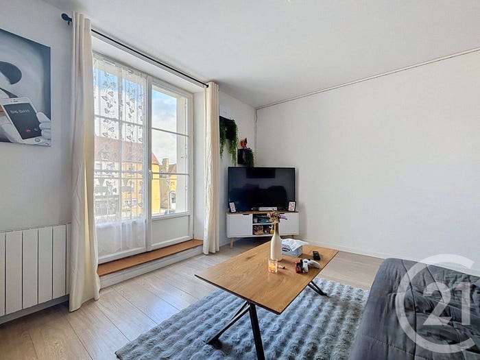 Appartement 2 pièces à Trun, à louer