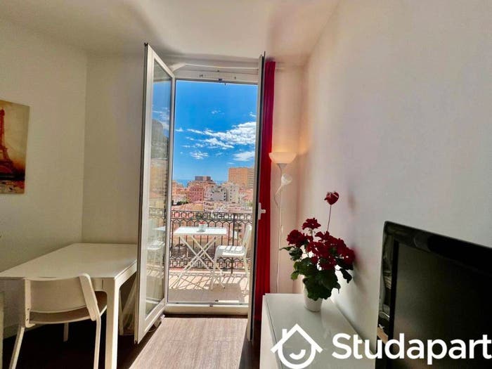 Moneghetti Est, Beausoleil : Appartement 2 pièces à louer