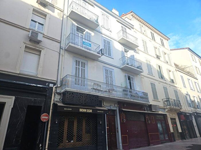 Appartement à louer - Centre-ville, Cannes - 2 pièces - 1 chambre