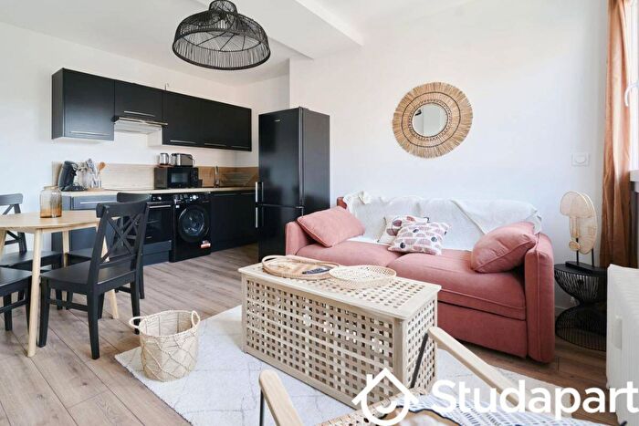 Appartement à louer - Centre Ville, Amiens - 1 pièce - 1 chambre