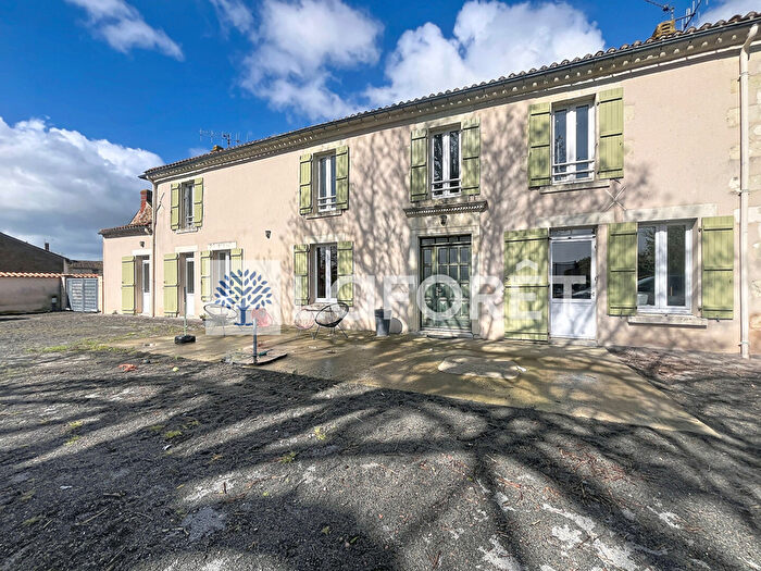 Maison à vendre - Cersay - 6 pièces - 4 chambres