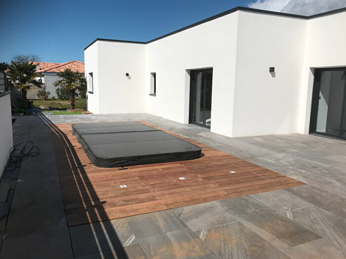 Maison à vendre - Saint-Palais-sur-Mer - 5 pièces - 4 chambres