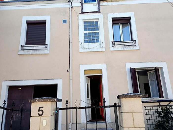Maison 20 pièces à vendre - Châteauroux, Cré, La Loge, Les Grands Champs, Les Méraudes, Touvent