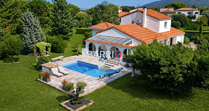 Maison à vendre - Laroque-des-Albères - 5 pièces - 4 chambres