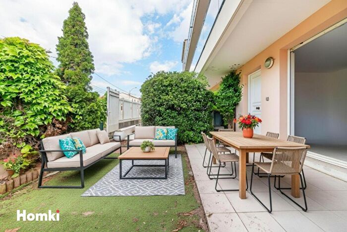 Appartement à vendre - Salon-de-Provence, Hautes Viougues, Saint-Come, Pavillon - 4 pièces - 3 chambres