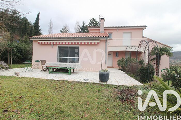 Maison à vendre - Saint-Affrique - 7 pièces - 5 chambres