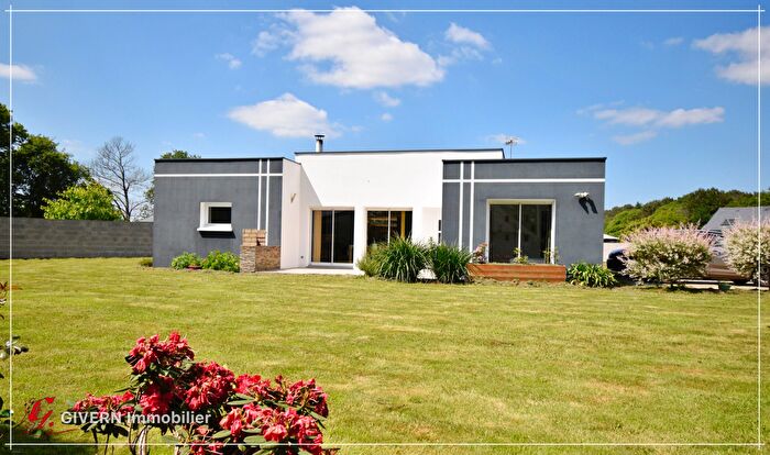 Maison à vendre - Guilligomarch - 5 pièces - 3 chambres