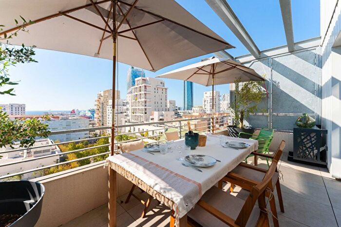 Appartement à vendre - Marseille e , Euroméditerranée - 3 pièces - 2 chambres