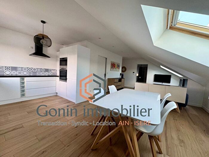 Appartement à louer - Villette-dAnthon - 2 pièces - 1 chambre