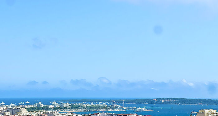 Appartement à vendre - Cannes, Petit Juas - 7 pièces - 5 chambres