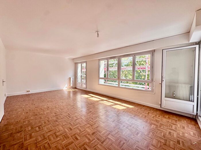 Saint-Germain-en-Laye, Hennemont : Appartement 4 pièces à louer